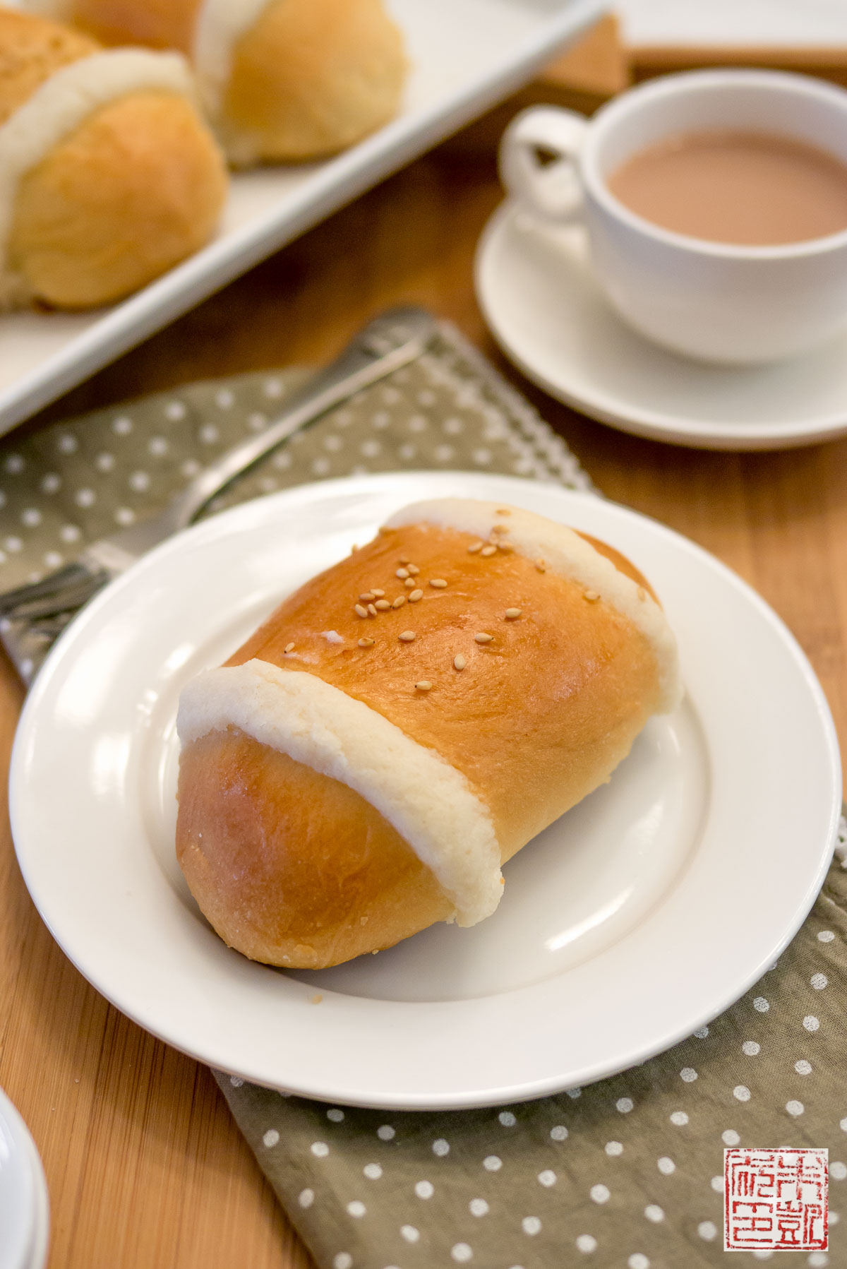Chinese Cocktail Buns (Gai Mei Bau) - Dessert First